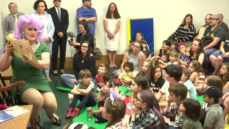 Drag Queen Story Hour back on at Rhode Island library - Boston News ...