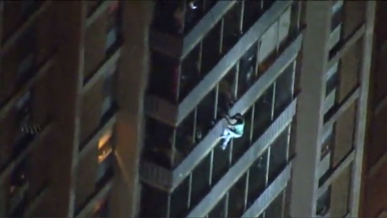 Man scales down Philadelphia high-rise to escape smoky fire - Boston ...