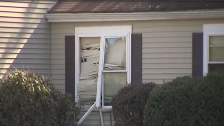 Police investigating after apparent meth lab explosion in Norton leaves ...