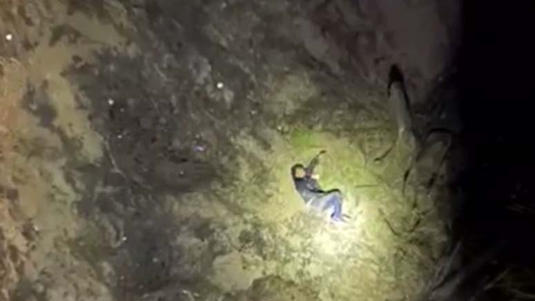 FedEx driver jumps off bridge to escape oncoming truck, falls 75 feet ...