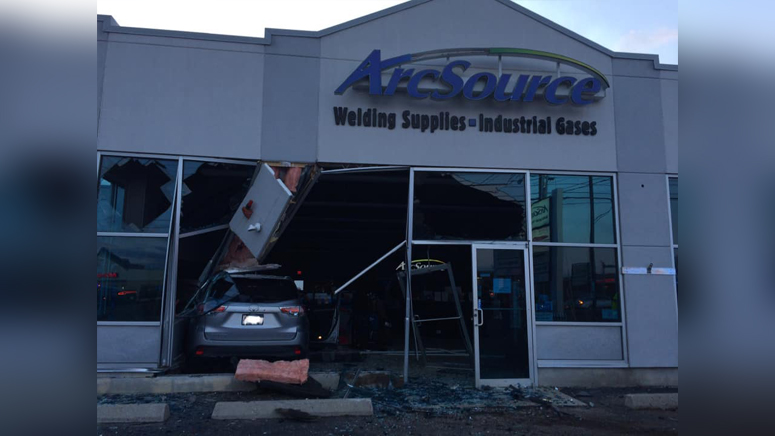 5 injured after chain reaction crash sends car into building in ...
