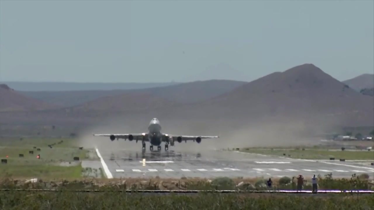 Branson’s Virgin Orbit fails on first rocket launch attempt - Boston ...