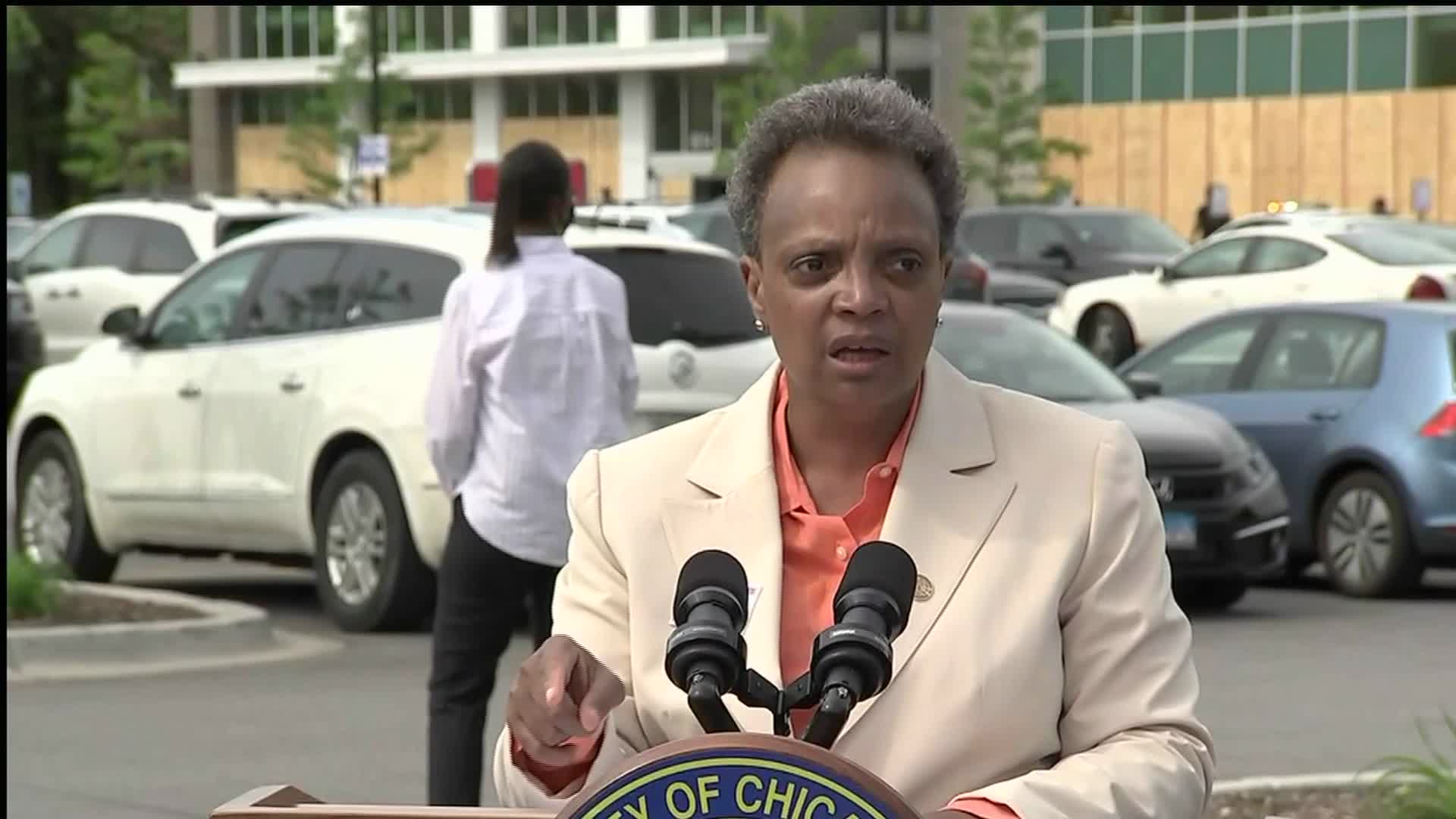 Chicago mayor: Reporters of color get 2-year mark interviews - Boston ...