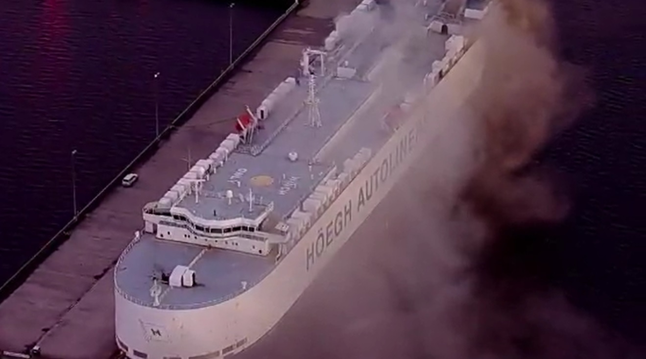 9 firefighters hospitalized in Florida after ship explosion - Boston ...