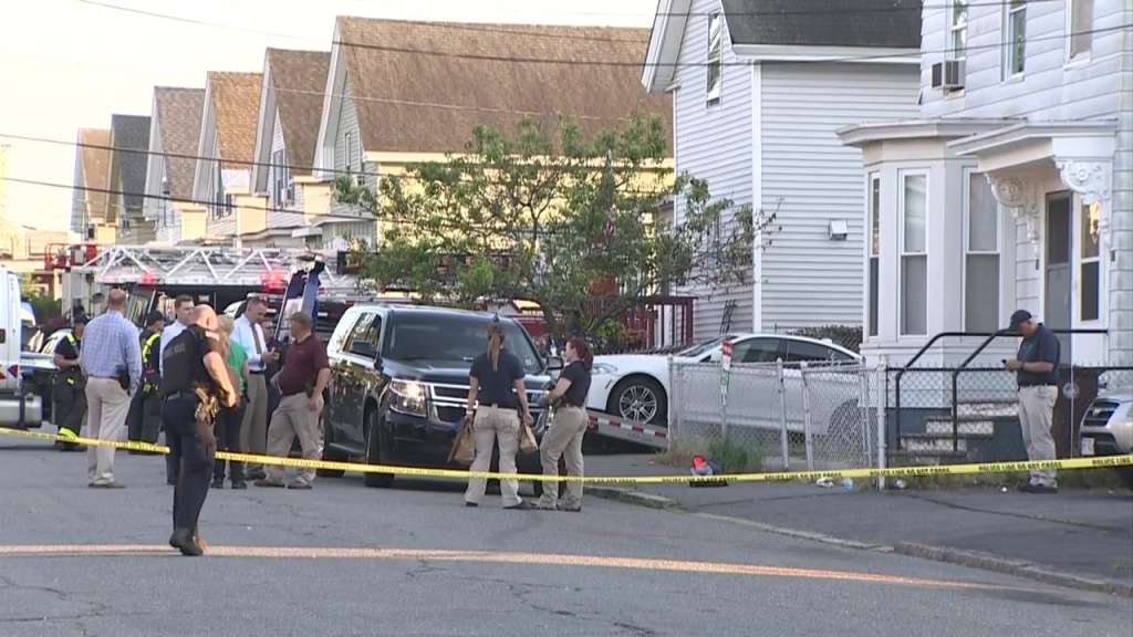 Suspect sought in fatal daylight shooting of 23-year-old woman in ...