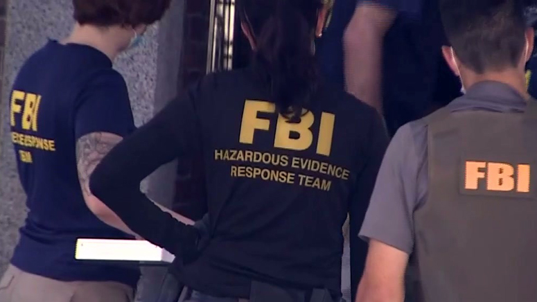 Federal agents, police raid apartment building in Boston’s North End ...