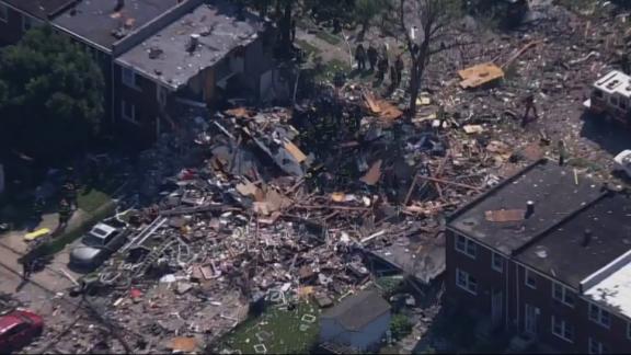 Hundreds help clean up site of fatal Baltimore explosion - Boston News ...