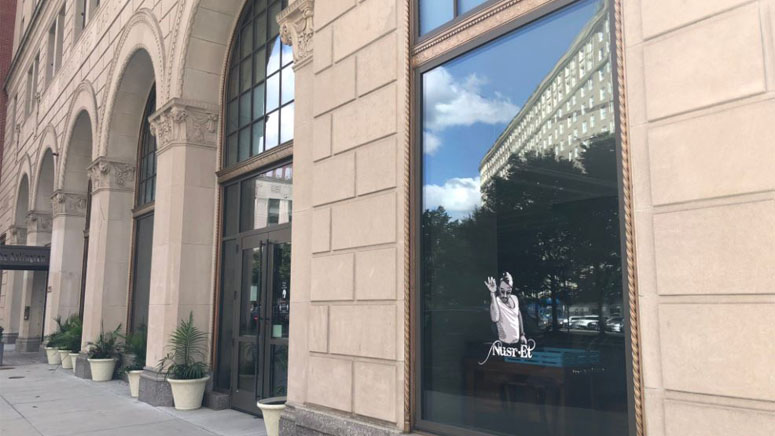 Salt Bae’s new Boston restaurant allowed to reopen with some ...