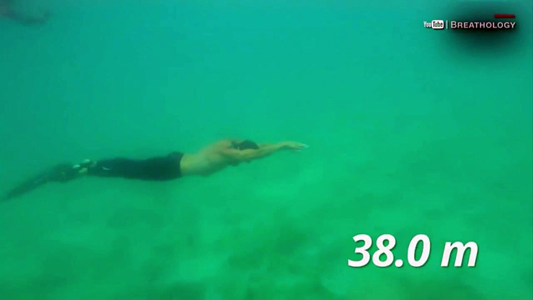 Take a deep breath: Danish freediver swims 662 feet underwater - Boston ...