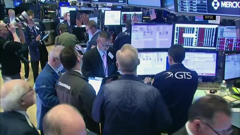 Stocks rally, driving Wall Street to a rare winning week - Boston News ...