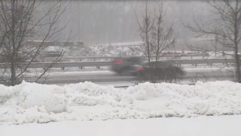 Road crews out in force as snow continues to pile up in Andover ...