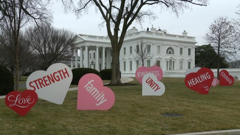 Bidens view Valentine’s Day decorations on White House lawn – Boston ...
