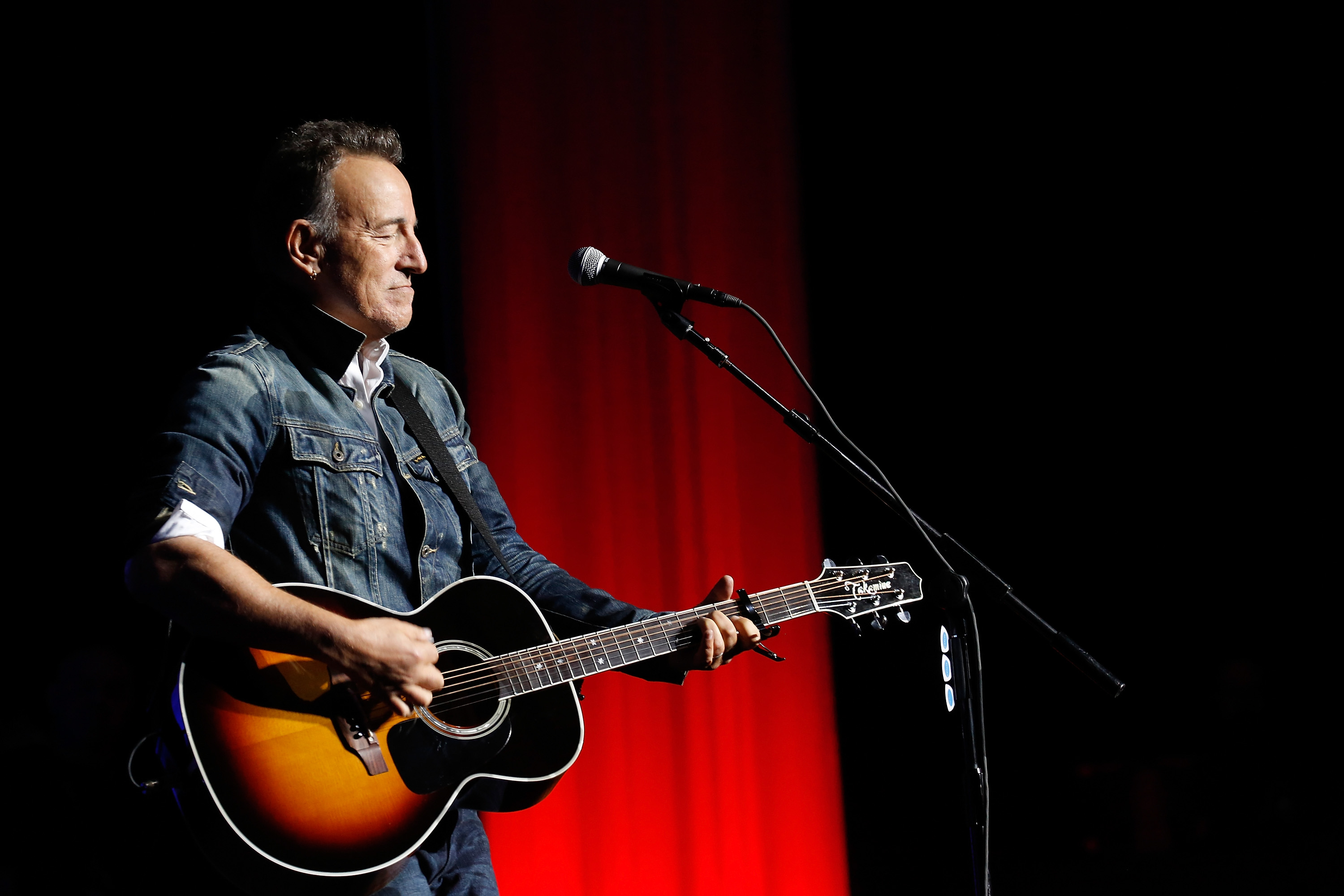 New details emerge in Bruce Springsteen DUI arrest - Boston News ...