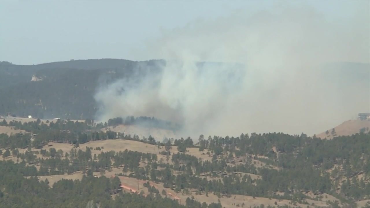 400 homes evacuated, Rushmore closed amid South Dakota fires - Boston ...