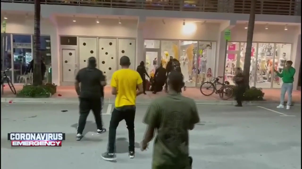 Miami Beach police disperse ‘unruly’ spring break crowd - Boston News ...