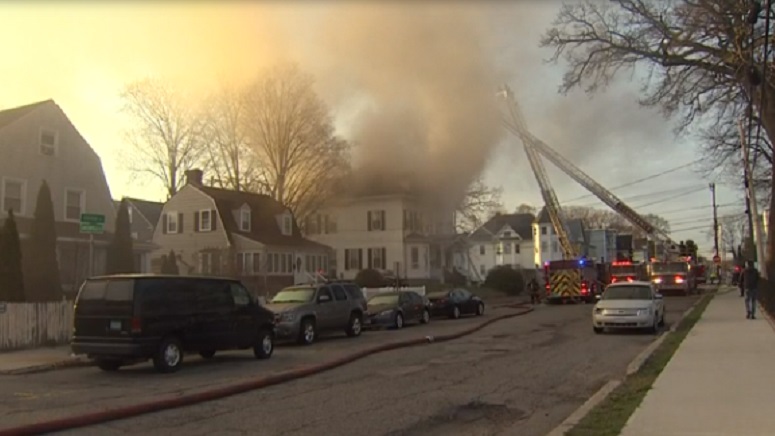 ‘She’s a lifesaver’: Residents praise neighbor for sounding alarm ...