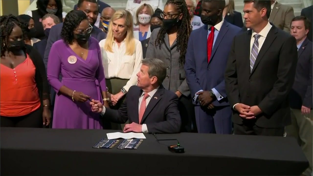 Georgia Gov Kemp Signs Repeal Of 1863 Citizens Arrest Law Boston