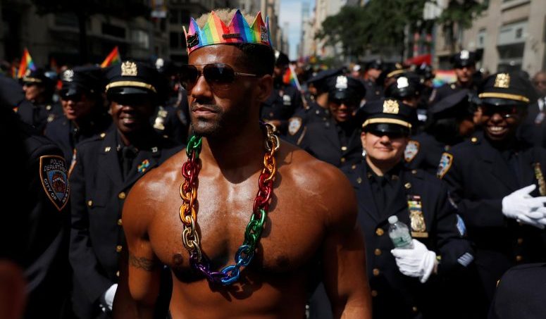 Nyc Pride Parade Organizers Ban The Nypd From Its Events Until 2025 Boston News Weather