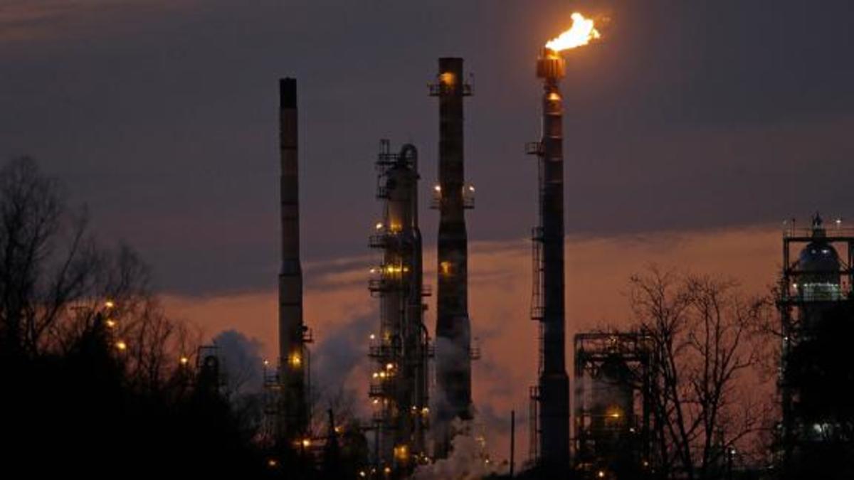St. Croix refinery that rained oil on neighborhoods is shutting down ...