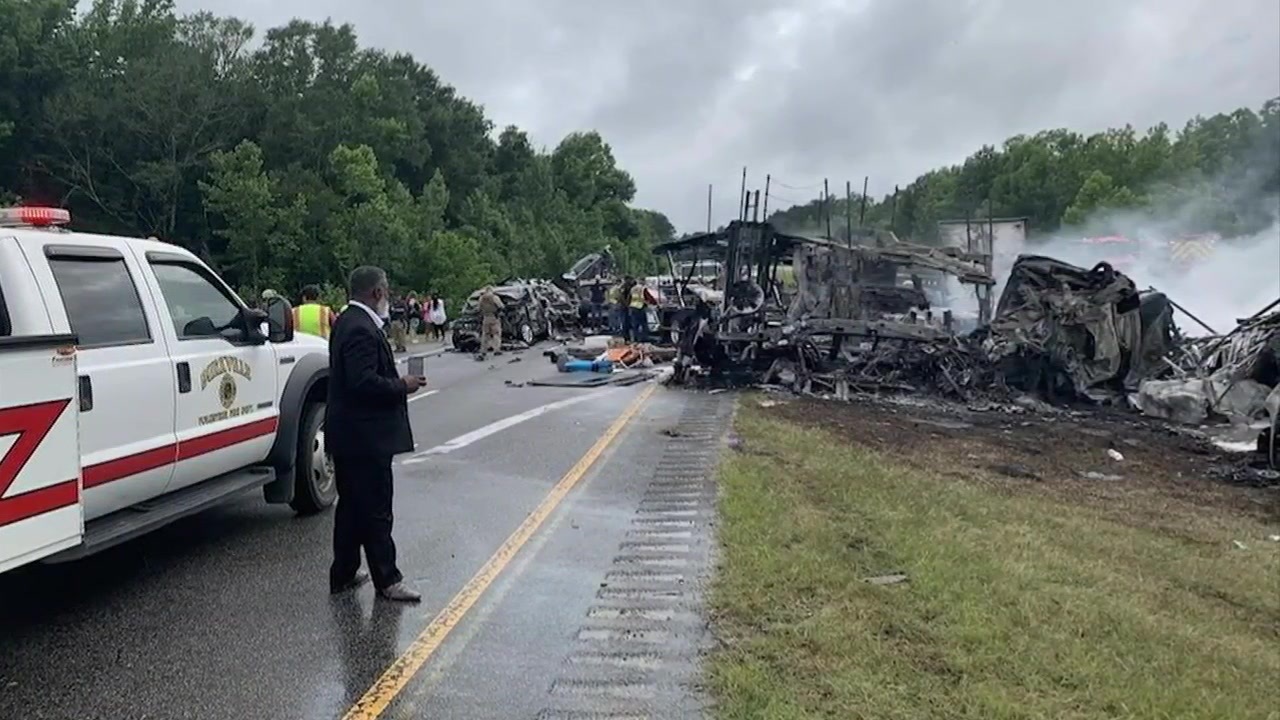 Witness describes aftermath of horrific crash that left 9 children and ...