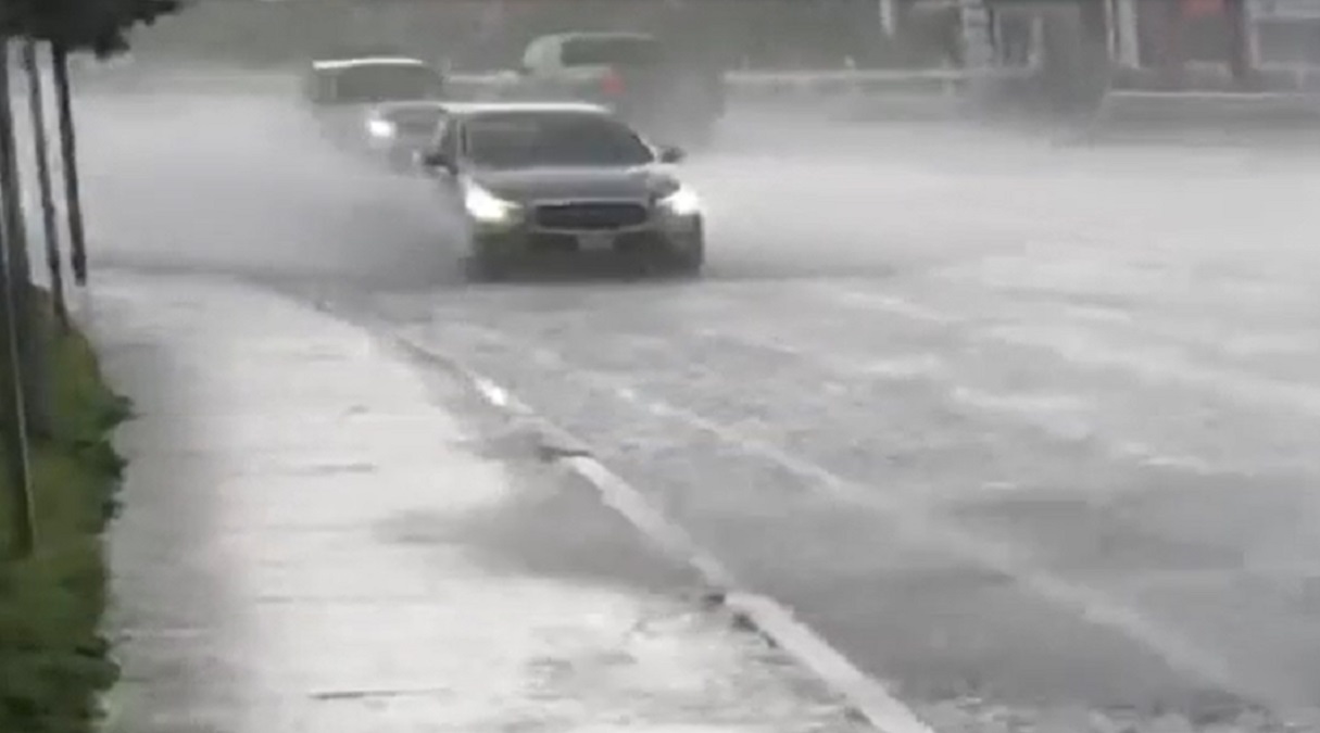 Flooding, lightning as storms roll through Massachusetts - Boston News ...