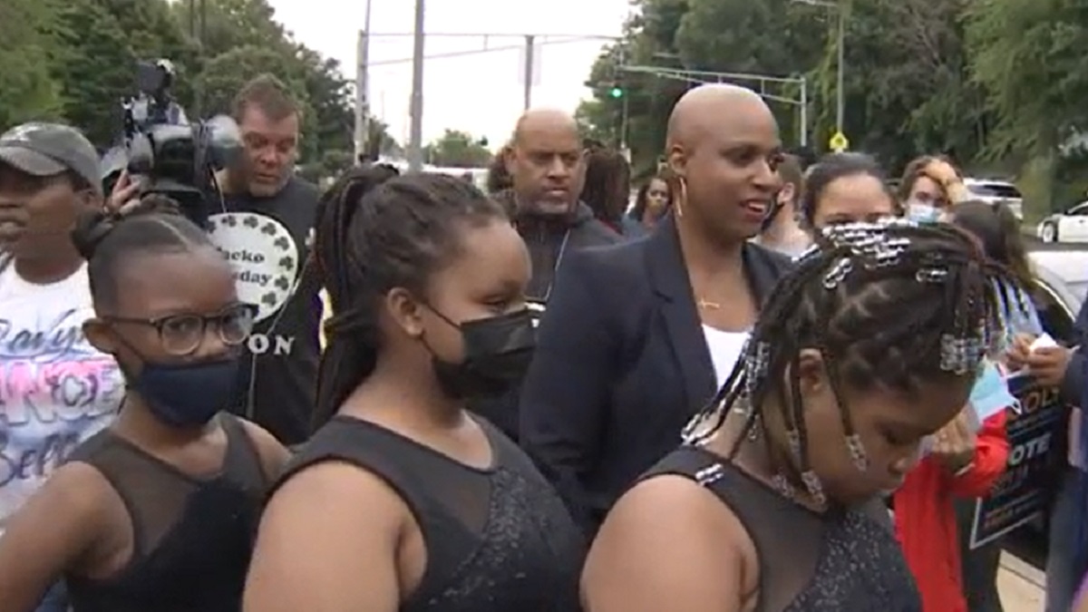 ‘Not just a place, it’s a vibe’: Roxbury residents come together at ...