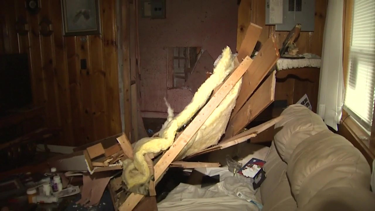 Boiler explodes in North Reading apartment building - Boston News ...