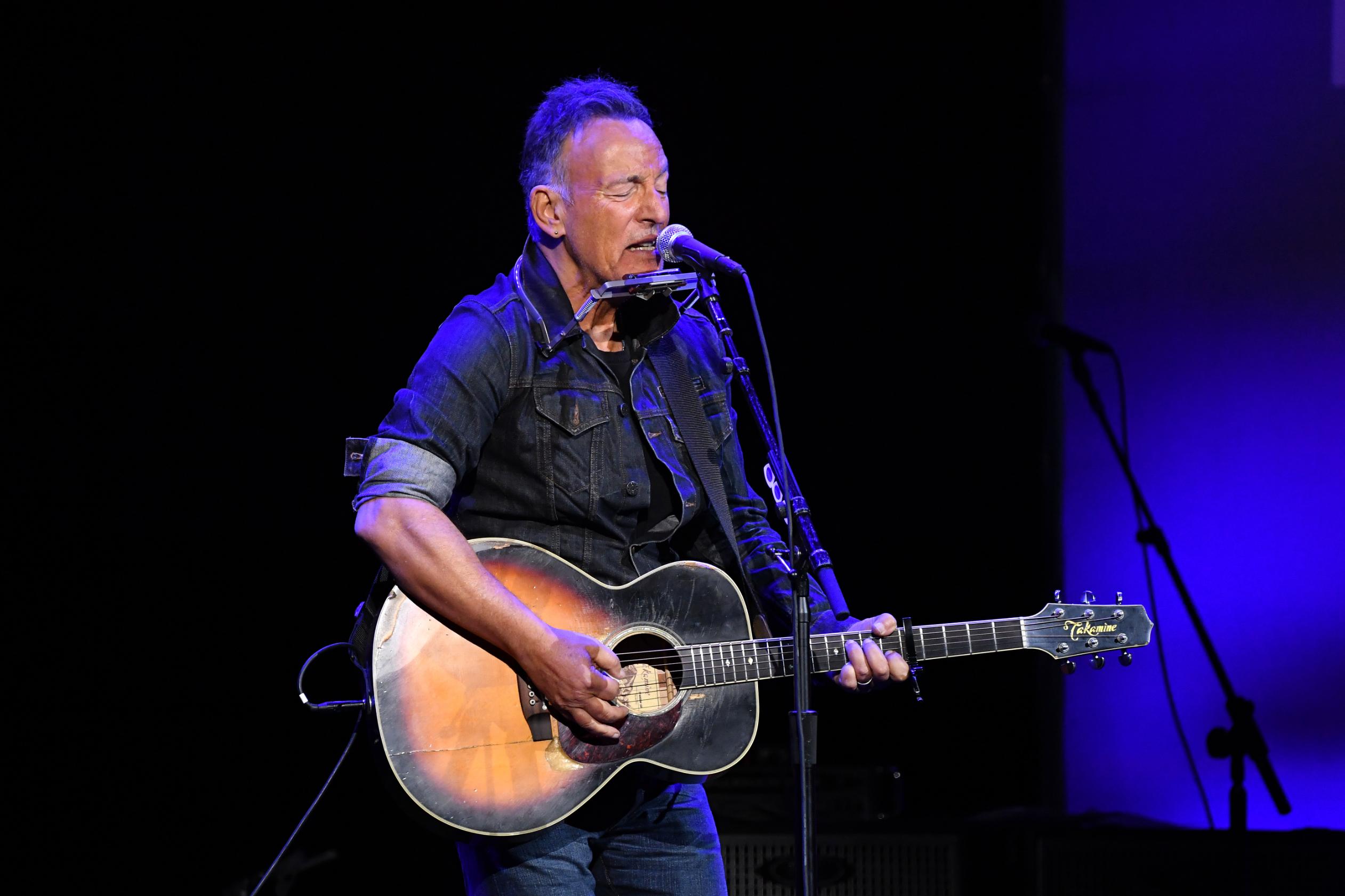Bruce Springsteen’s manager ends ‘Thunder Road’ lyric debate - Boston ...