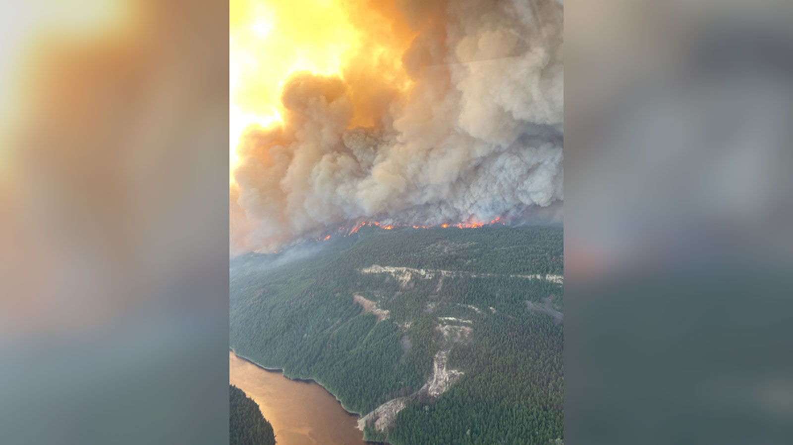 Canada hunts for survivors of fire that destroyed small town - Boston ...