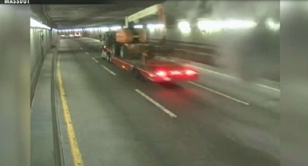 WATCH: Truck carrying construction equipment scrapes roof of O’Neill ...