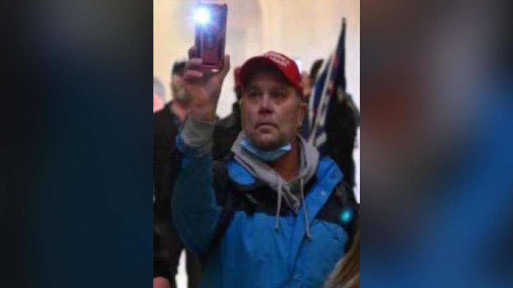 US Capitol rioter sentencing delayed after online sleuths uncover new ...