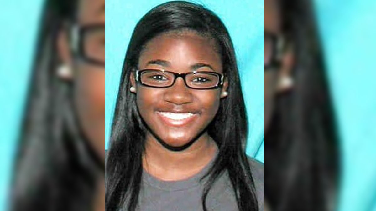 Arrest warrant issued for 911 operator accused of deliberately hanging ...