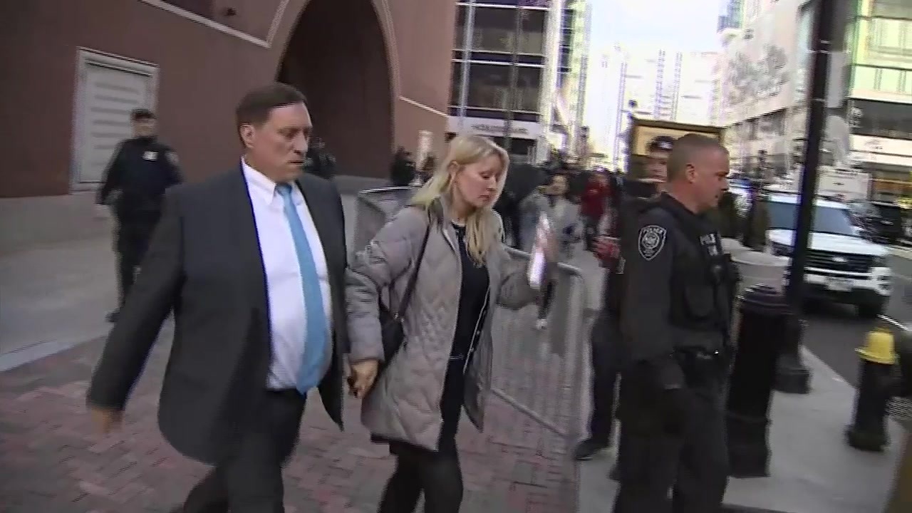 Parents convicted in college scam remain free during appeal - Boston ...