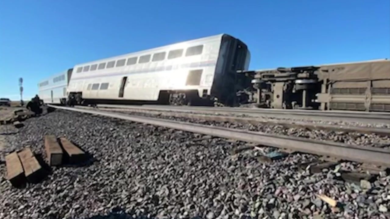 Mass. couple among 7 passengers on derailed train suing Amtrak, BNSF ...
