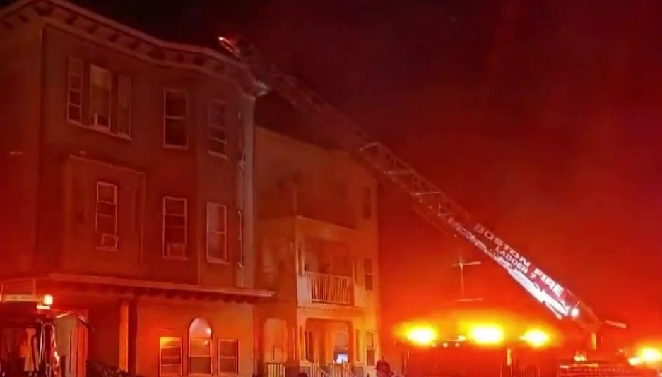 14 displaced after fire breaks out in Dorchester multi-family home ...