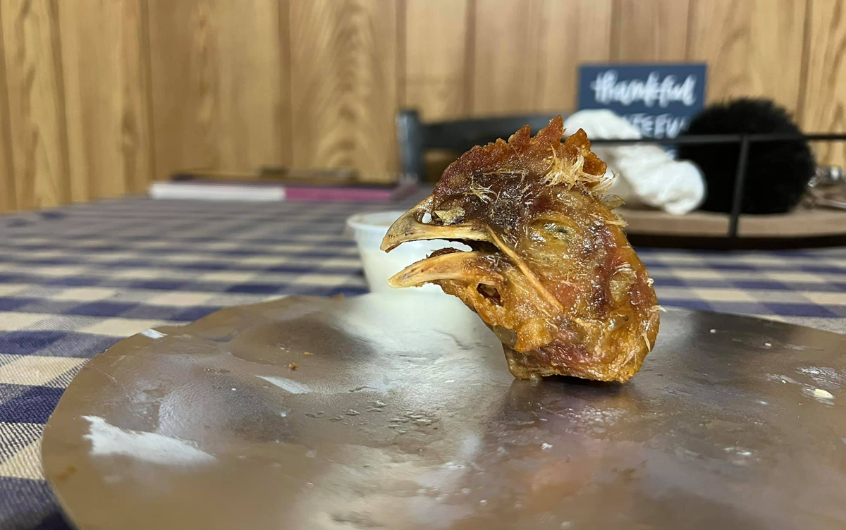 Restaurant Apologizes After Woman Says She Found Fried Chicken Head In