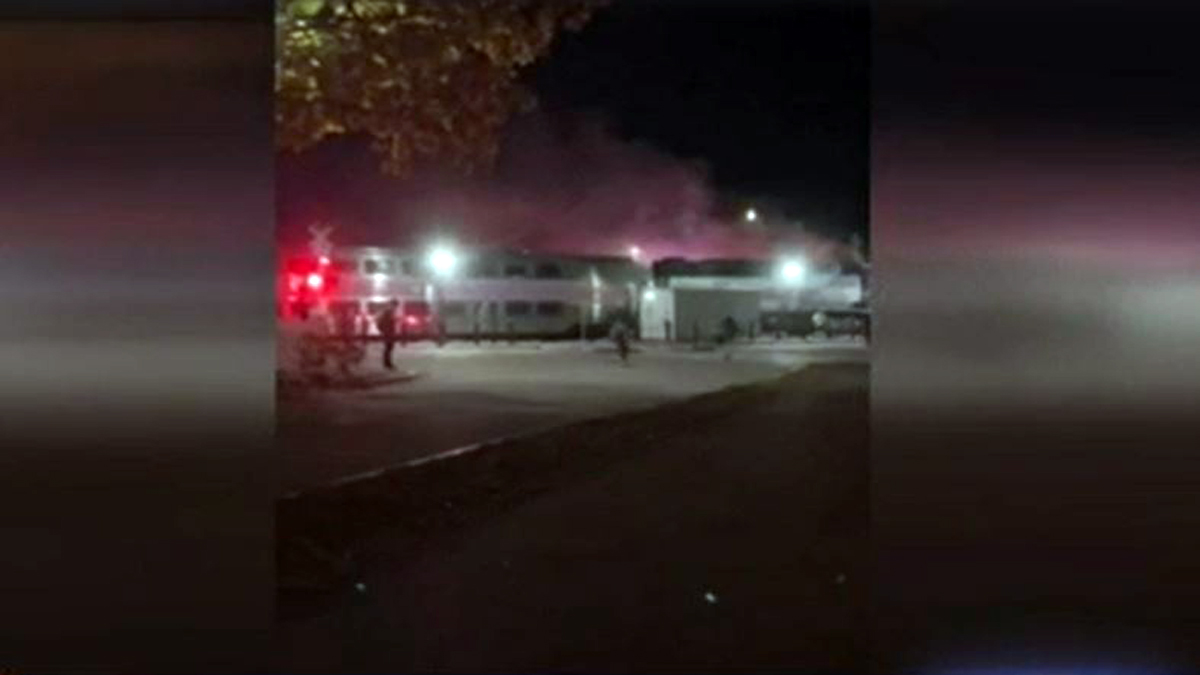 200 passengers evacuated after Commuter Rail train catches fire in ...