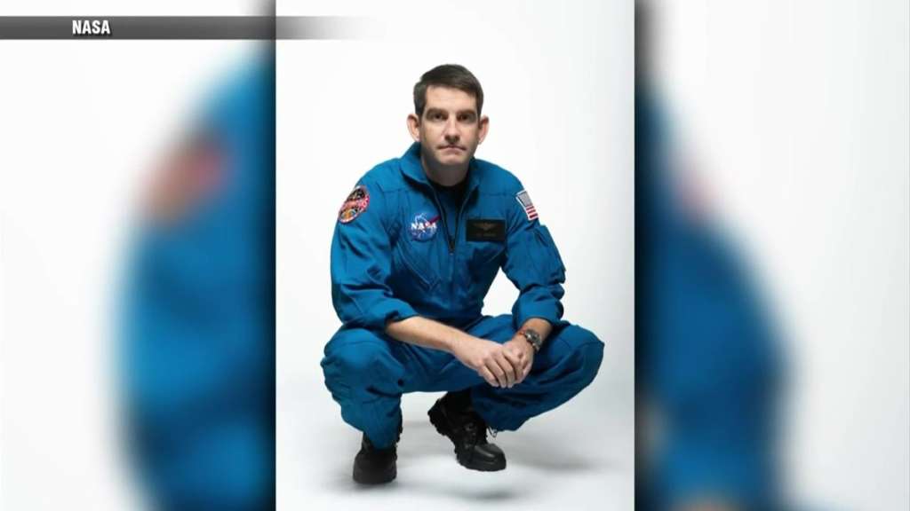 NASA’s 10 new astronauts: pilots, doctor, physicist, cyclist and New ...