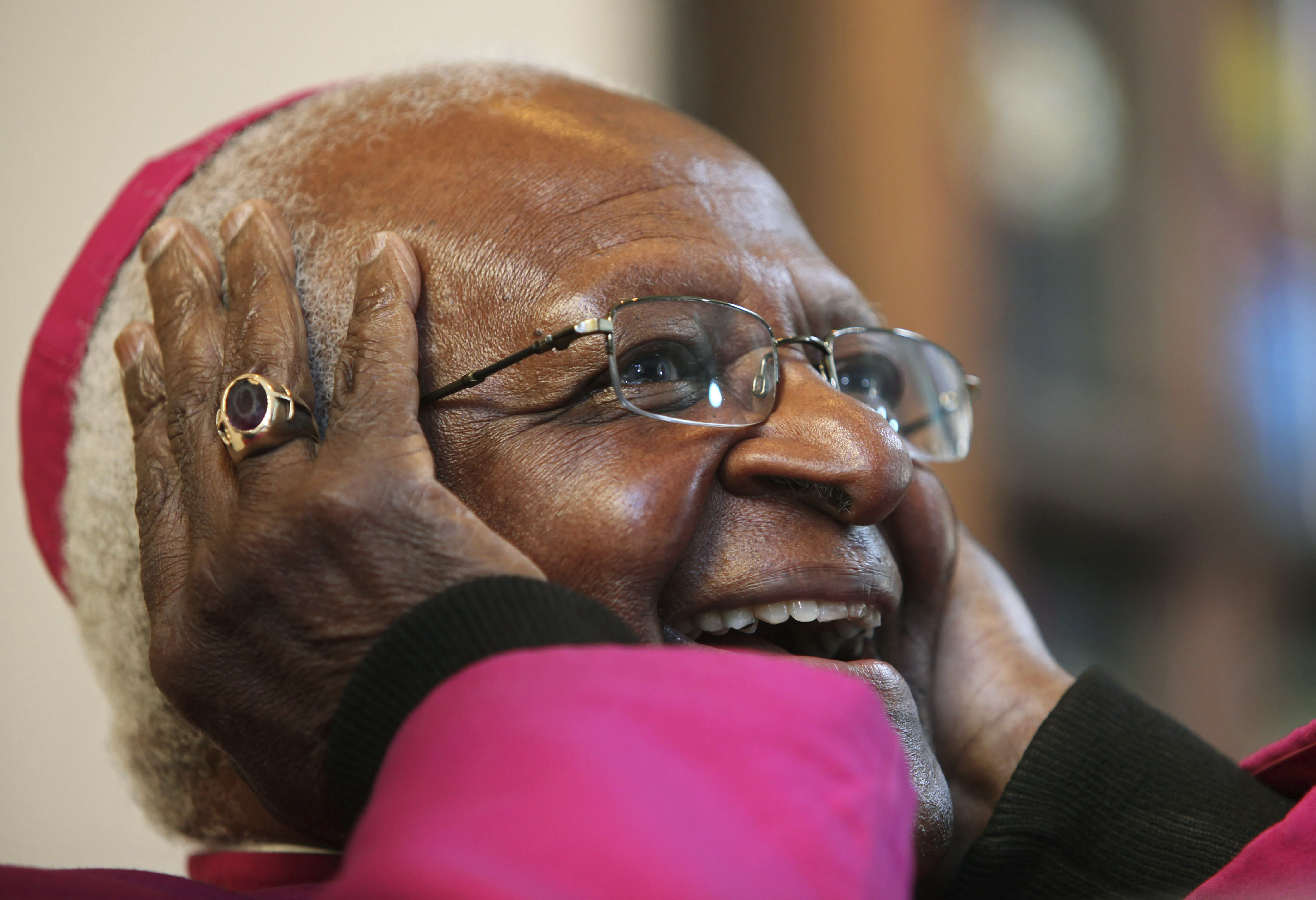 Desmond Tutu, South Africa’s foe of apartheid, dies at 90 - Boston News ...