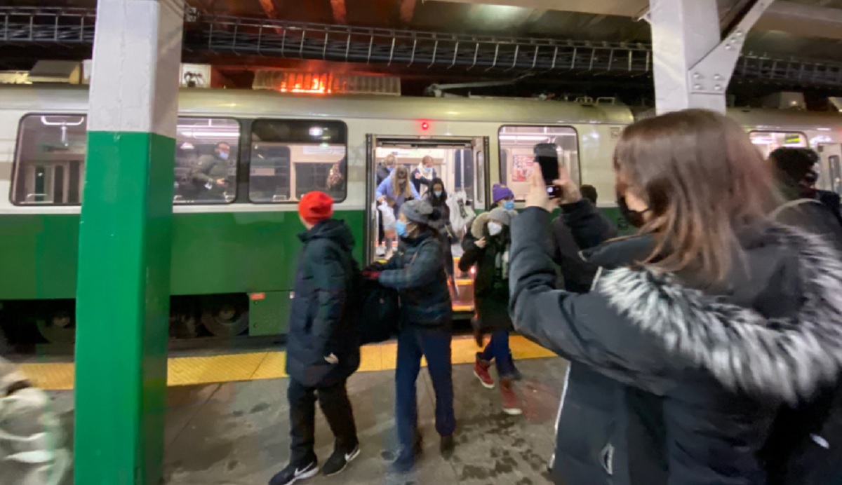 ‘A little chaotic’: Green Line train catches fire at MBTA station ...
