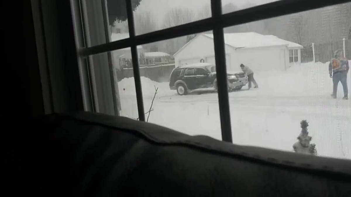 ‘Just trying to make sure no one gets murdered on my front lawn’: Scary ...