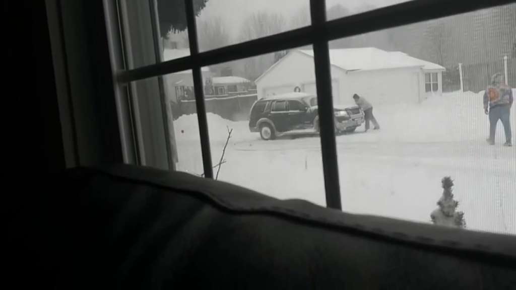 ‘Just trying to make sure no one gets murdered on my front lawn’: Scary ...