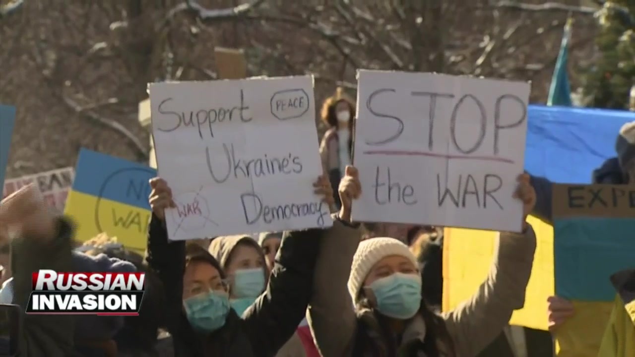 ‘We will march for peace’: Thousands in Boston protest Russian invasion ...
