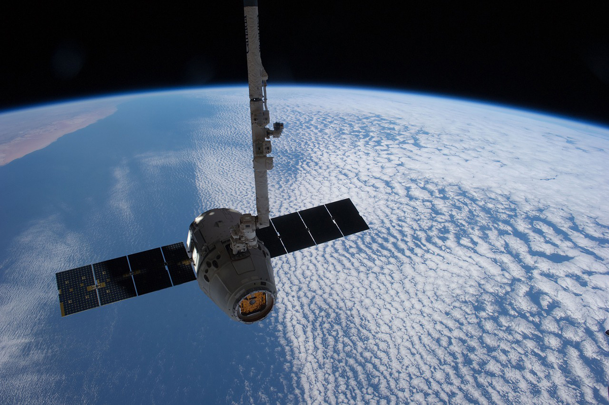 SpaceX sent Starlink internet terminals to Ukraine. They could paint a ...