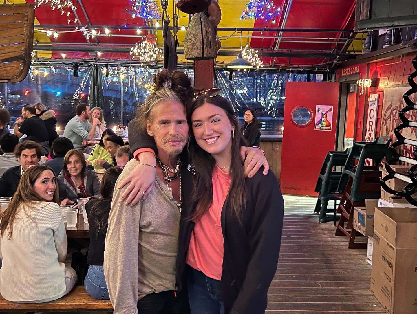 Aerosmith’s Steven Tyler poses for photos at Boston restaurant - Boston ...