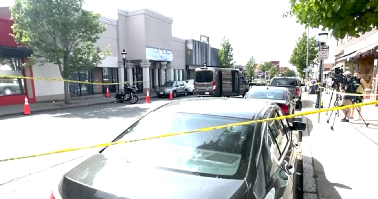 Police: 50 people brawl in the street as rival motorcycle gangs clash ...