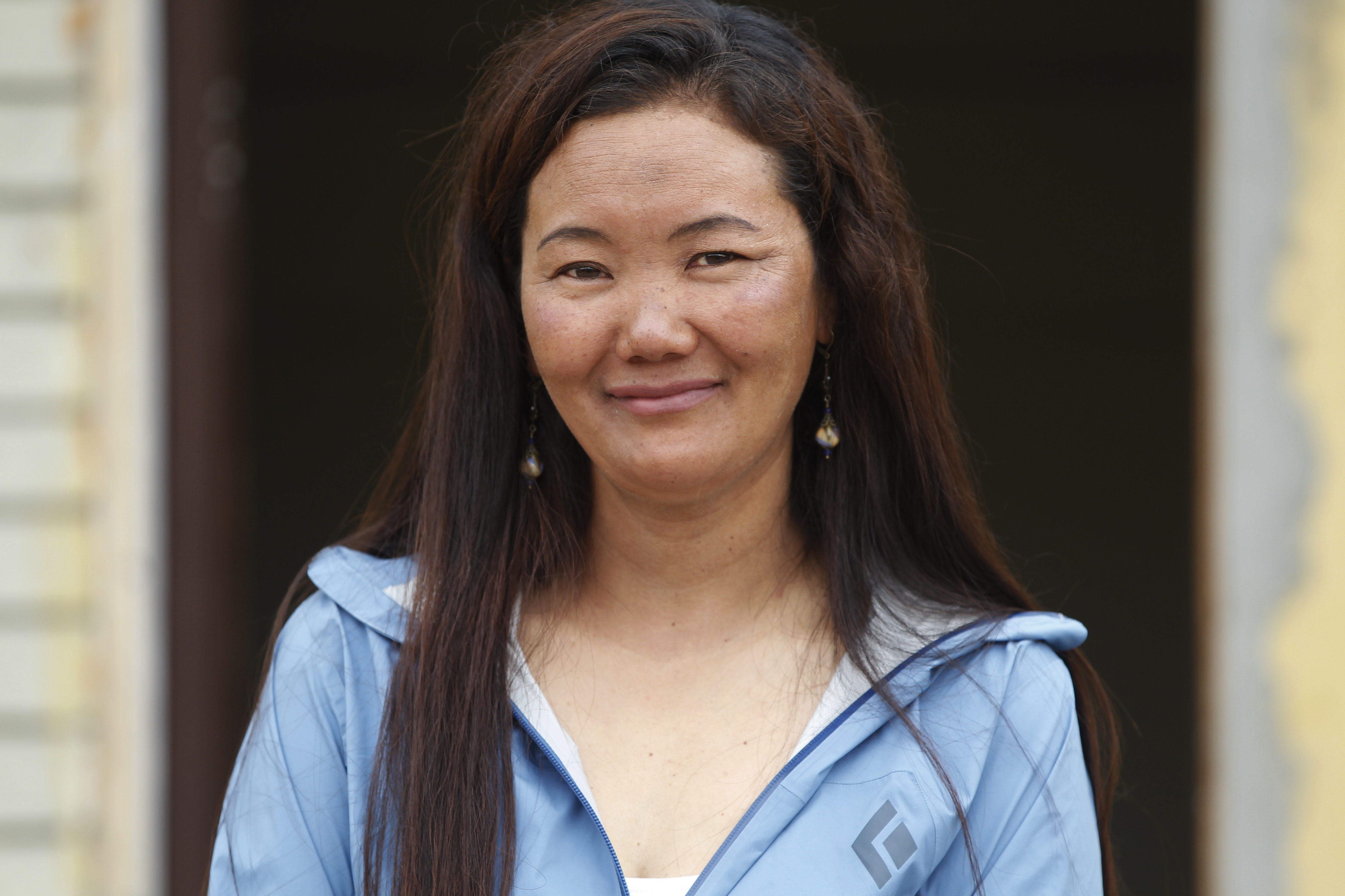 CT woman climbs Everest for 10th time, breaks own record - Boston News ...