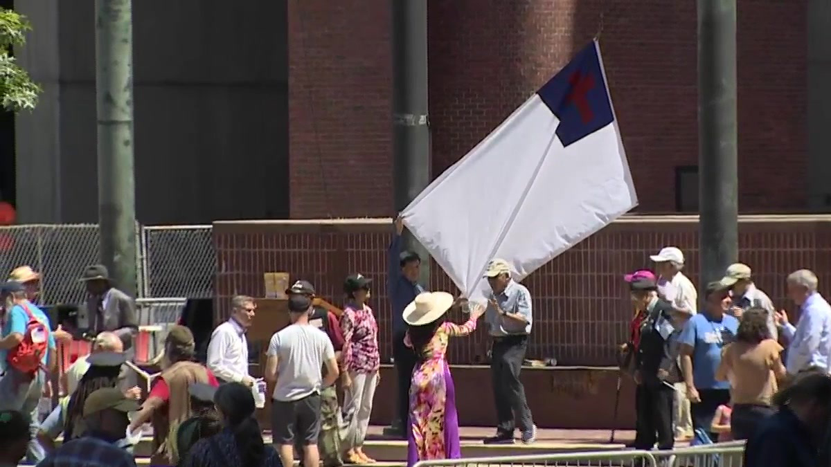 Christian flag at center of legal battle flies over Boston - Boston ...