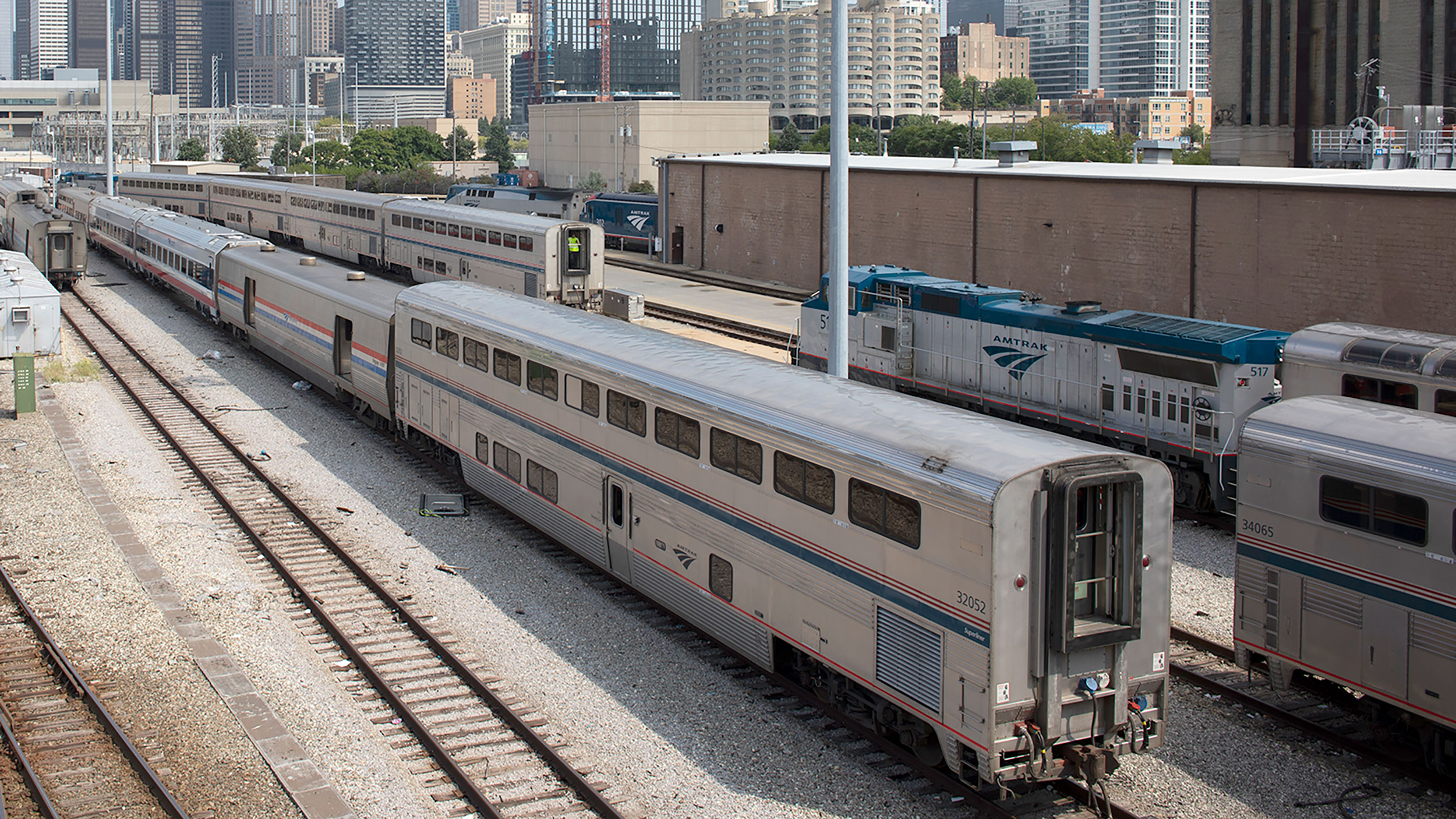 Amtrak cancels all long-distance trains as freight rail strike looms ...