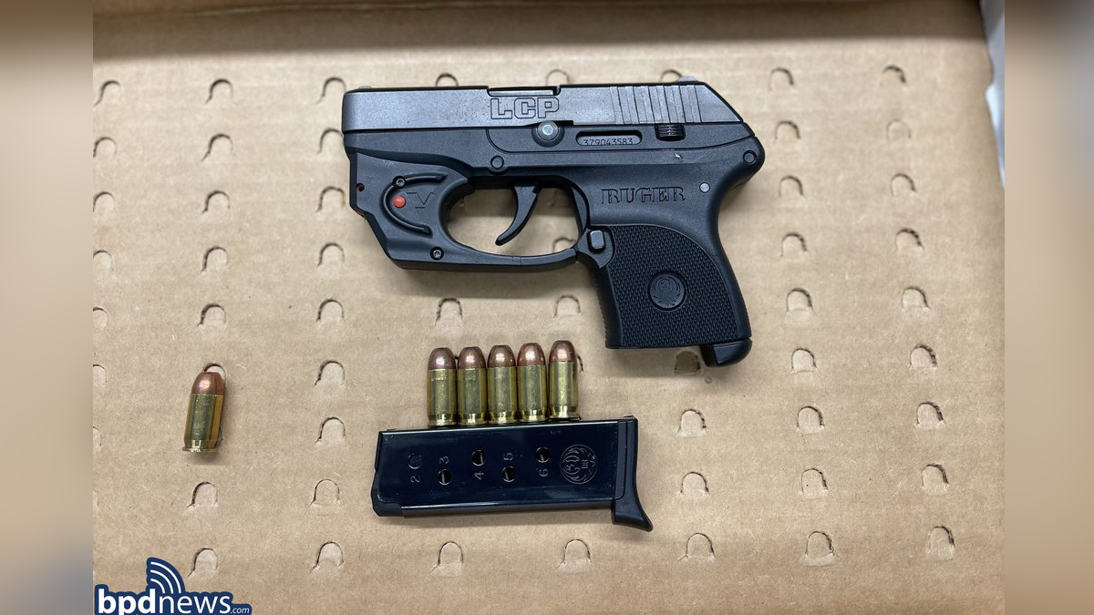 BPD officers arrest man with loaded gun after traffic stop - Boston ...